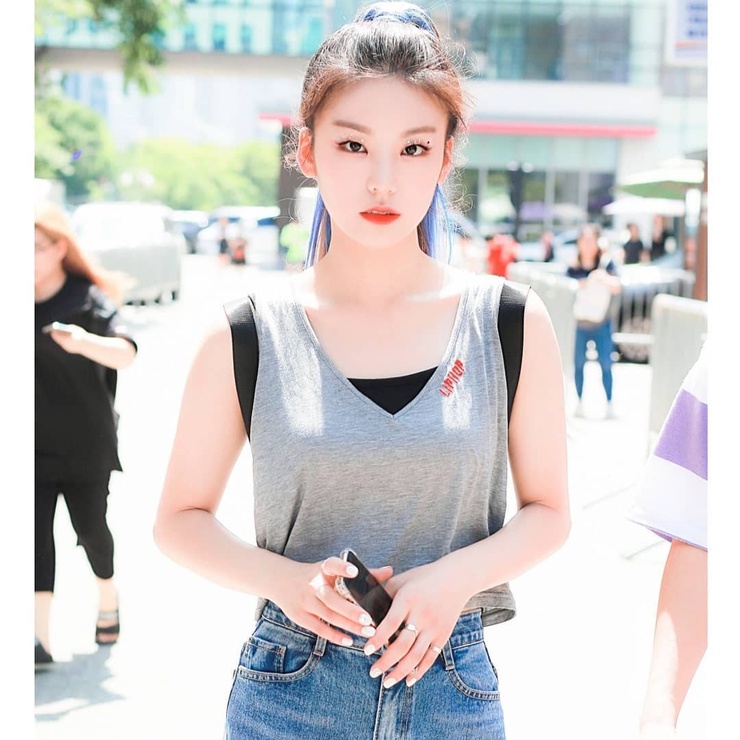 Picture of Yeji