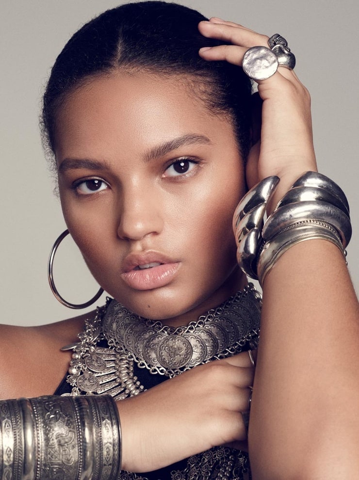 Picture of Hayley Foster