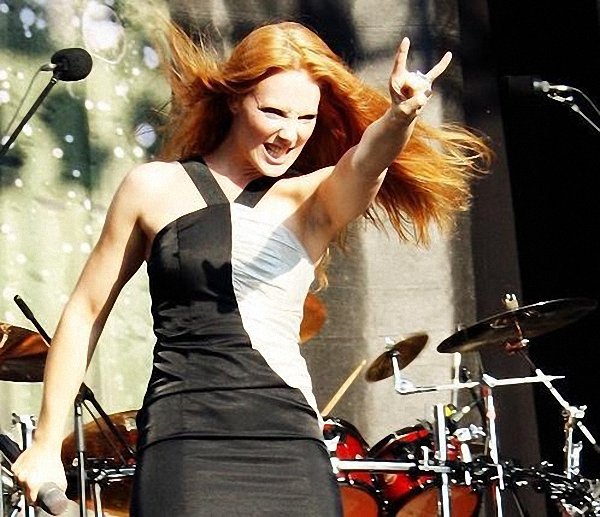 Picture of Simone Simons