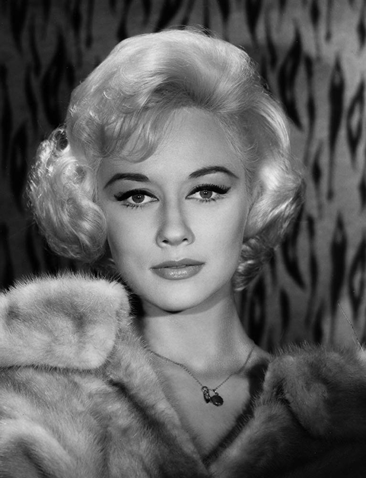 Image of Carole Lesley