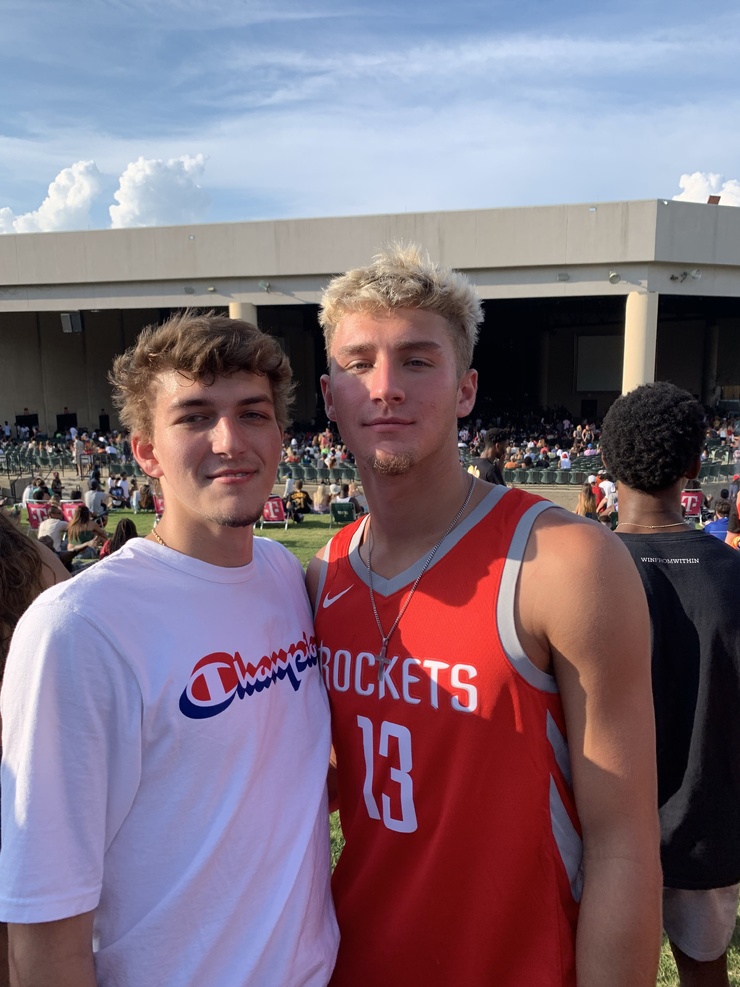 Listal - List the stuff you love! Movies, TV, music, games and books