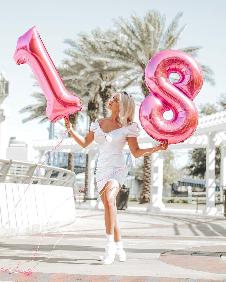 Image of Brooke Barry