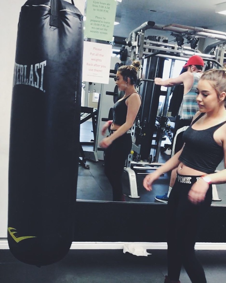 Picture of Allie Harding