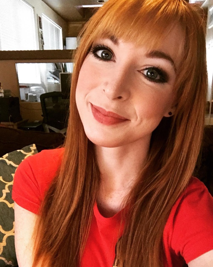 Picture of Lisa Foiles