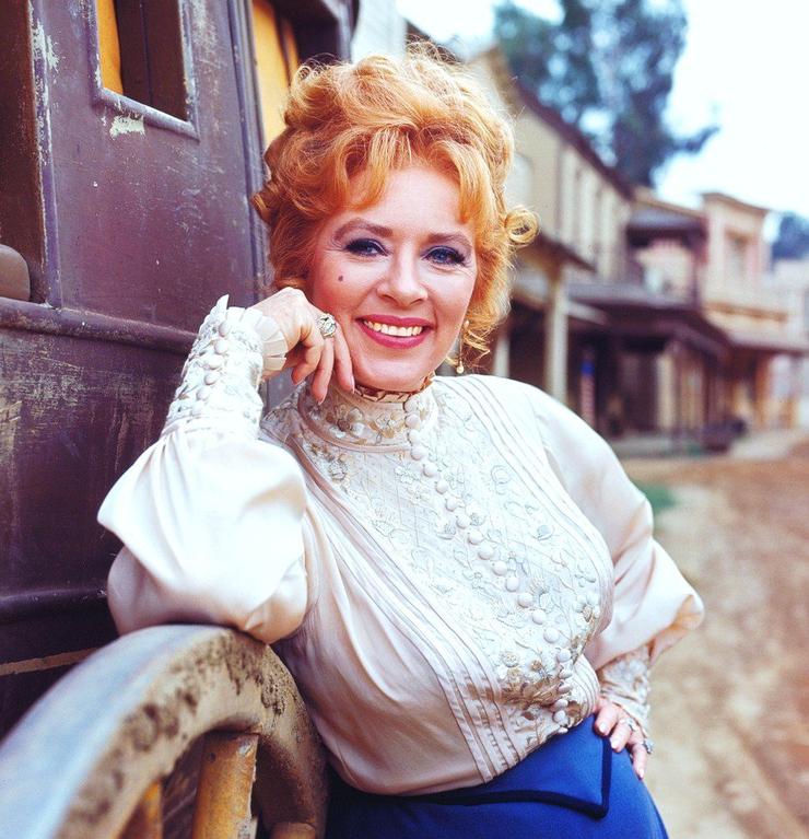 Amanda Blake picture