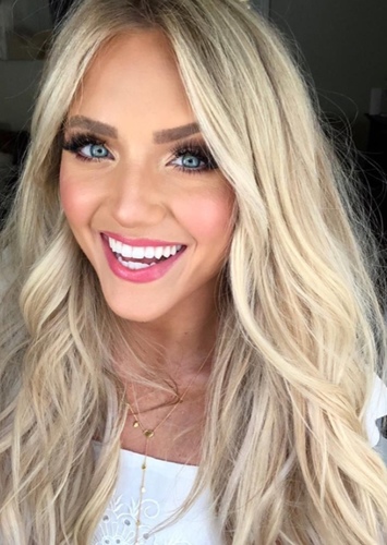 Savannah Labrant image