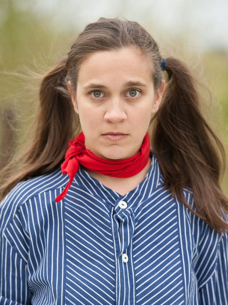 Picture of Julia Holmes