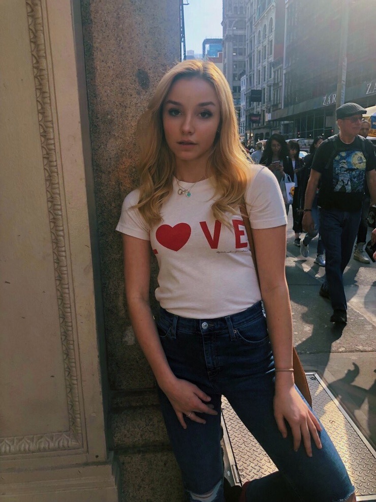 Mackenzie Aladjem image