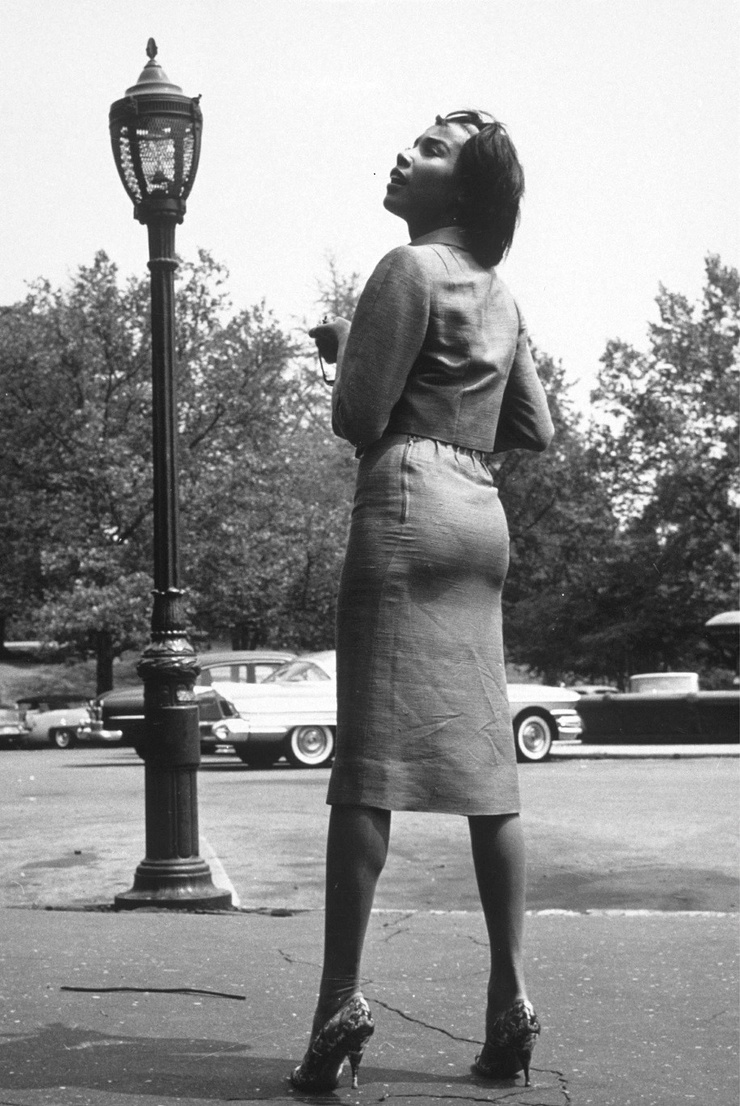 Picture Of Diahann Carroll