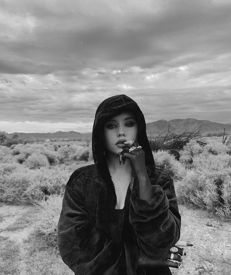 Picture of Lexee Smith