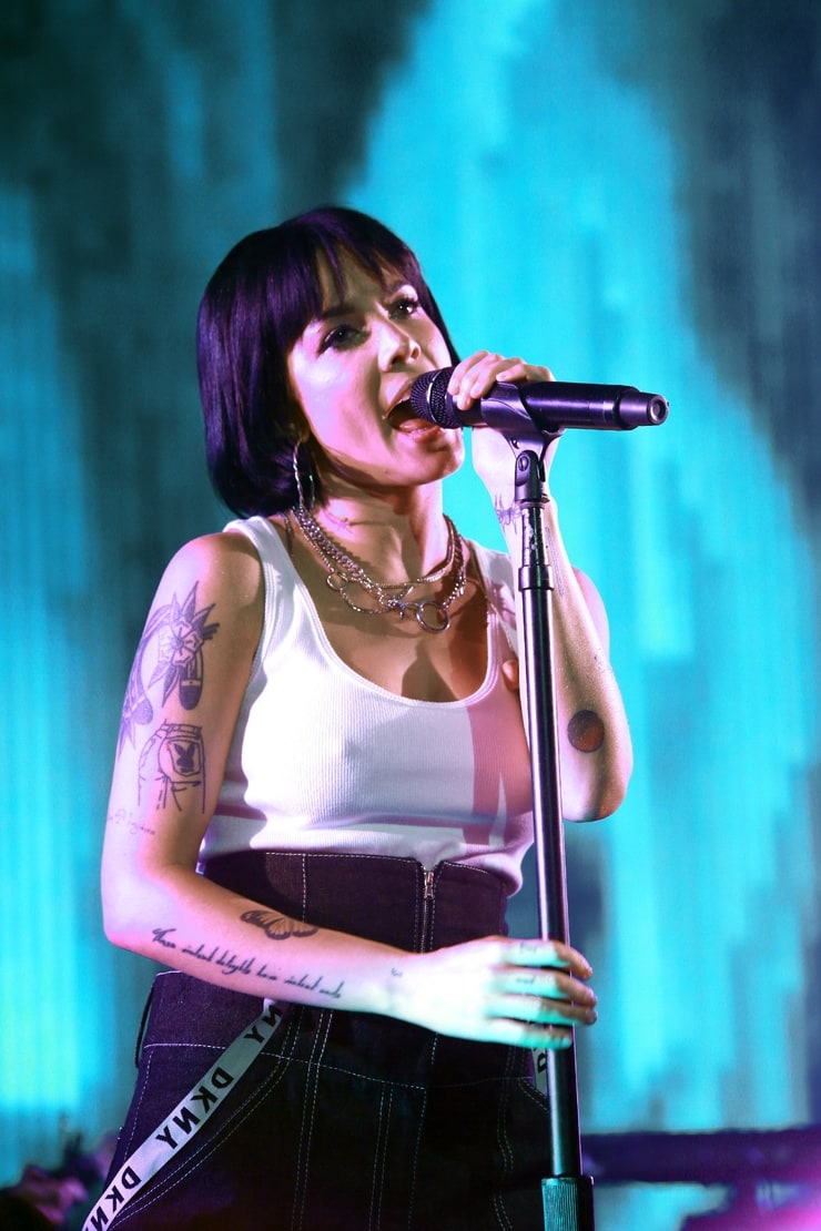 Picture of Halsey