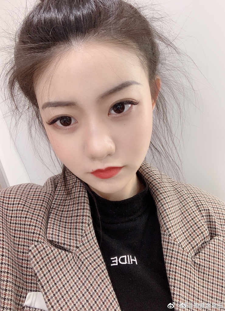 Picture of Zheng Jia