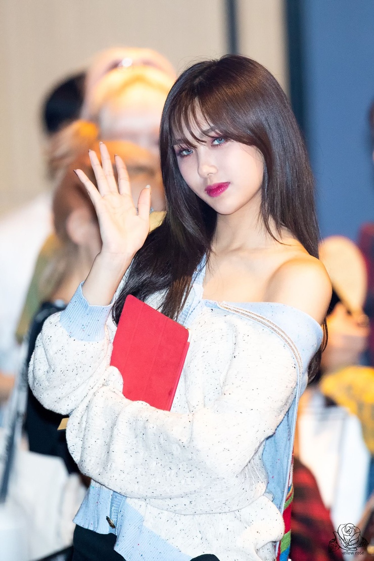 Picture of Aisha (EVERGLOW)