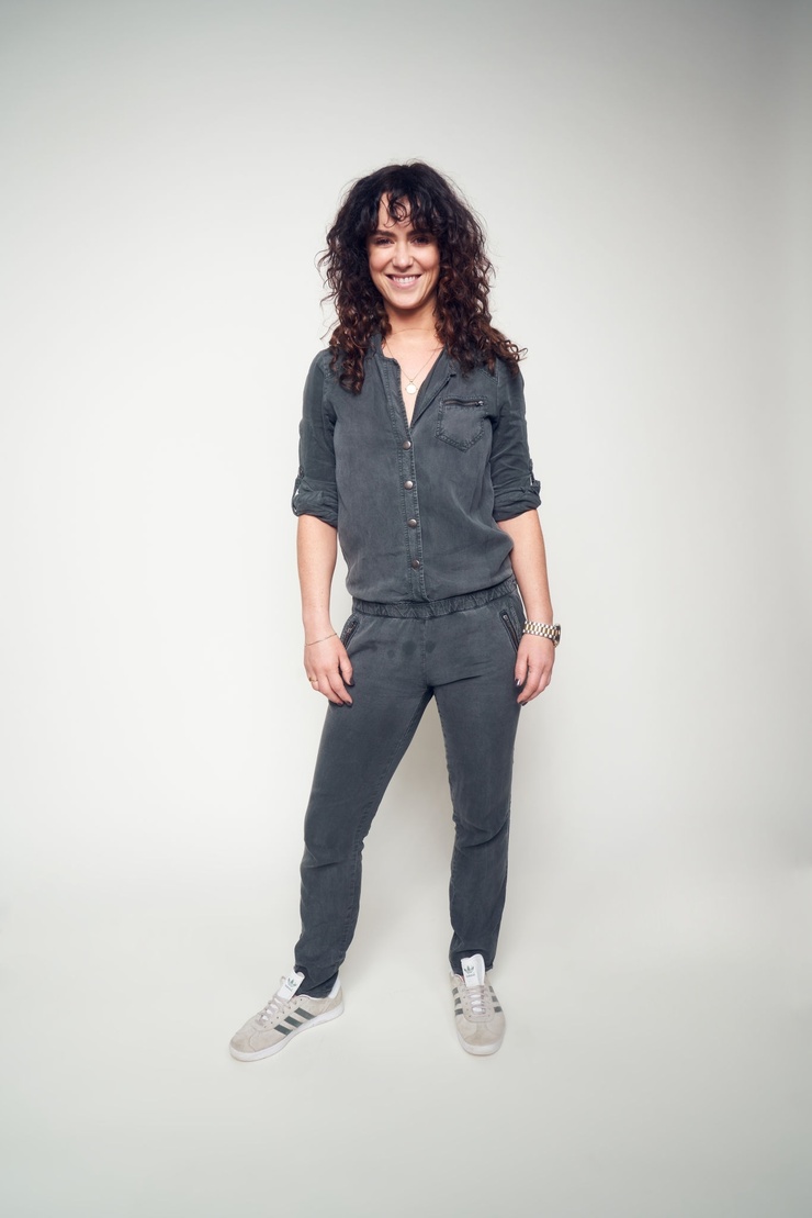 Picture of Amy Manson