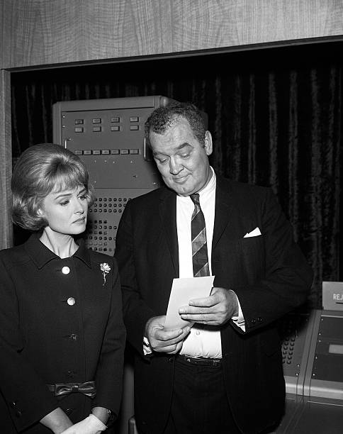 Donna Reed, Arch Johnson