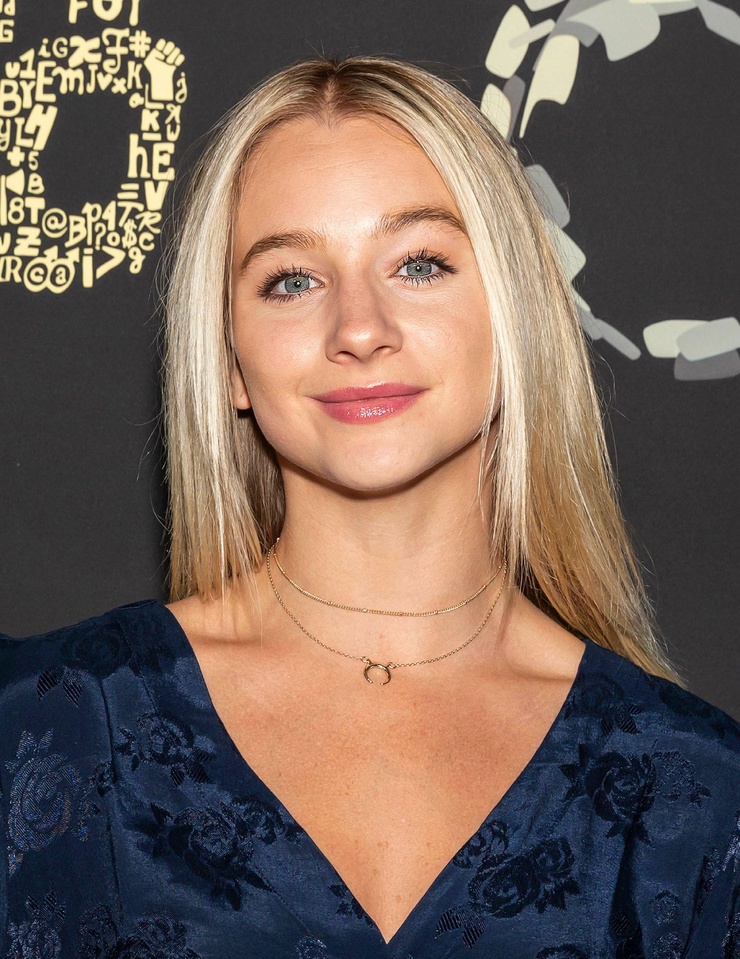 Picture of Mollee Gray