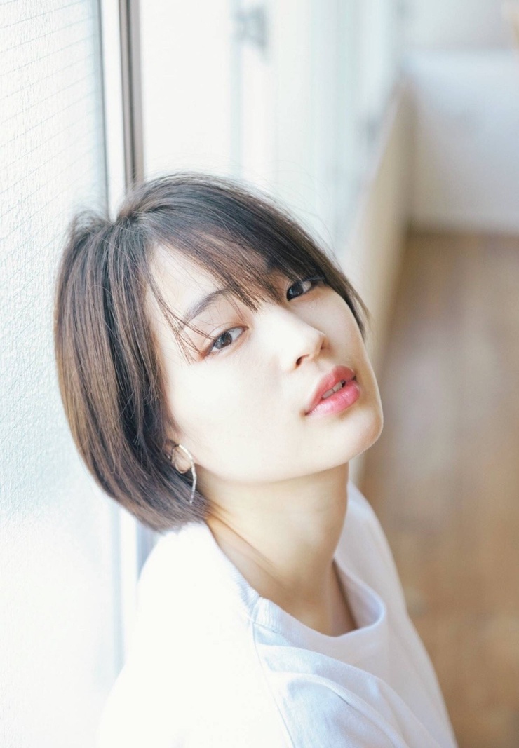 Picture of Suzu Hirose