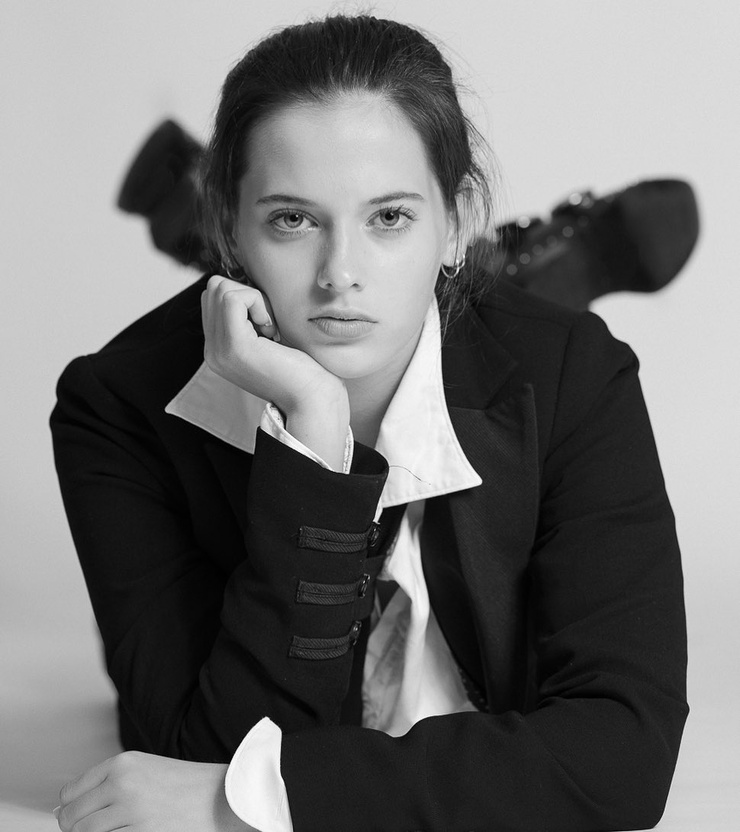 Picture of taya brooks