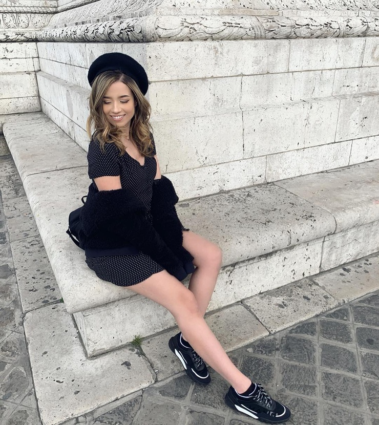 Picture of Pokimane