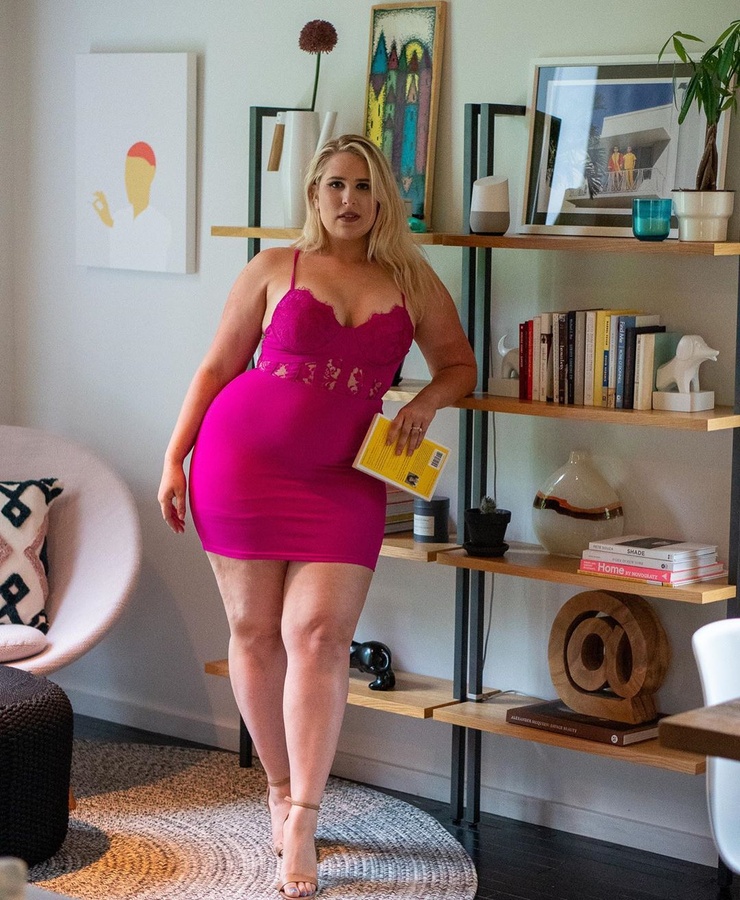 Picture Of Sophie Turner Plus Size