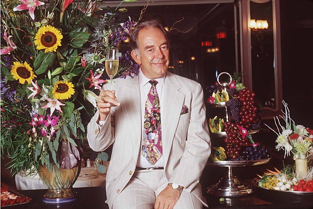 Robin Leach