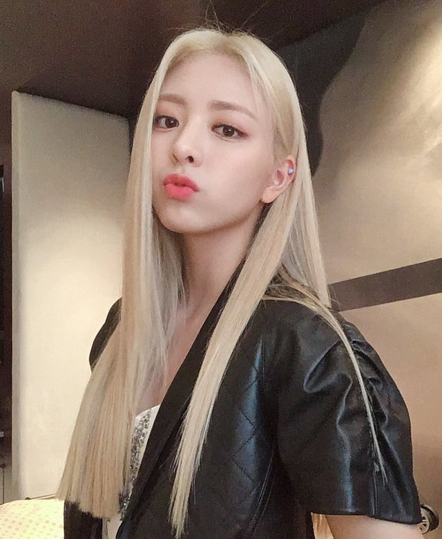 Picture of Shin Yuna