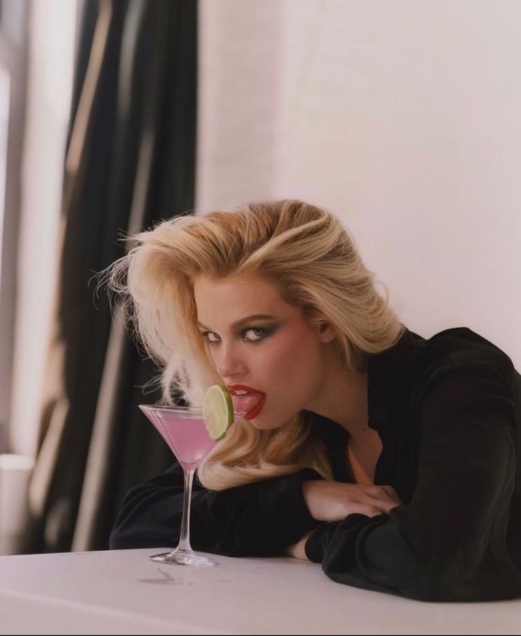 Picture of Hailey Clauson