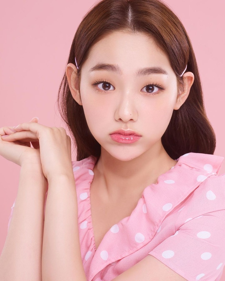 Picture of Kang Mina