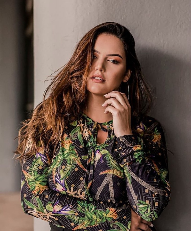 Cleo Fernandes image