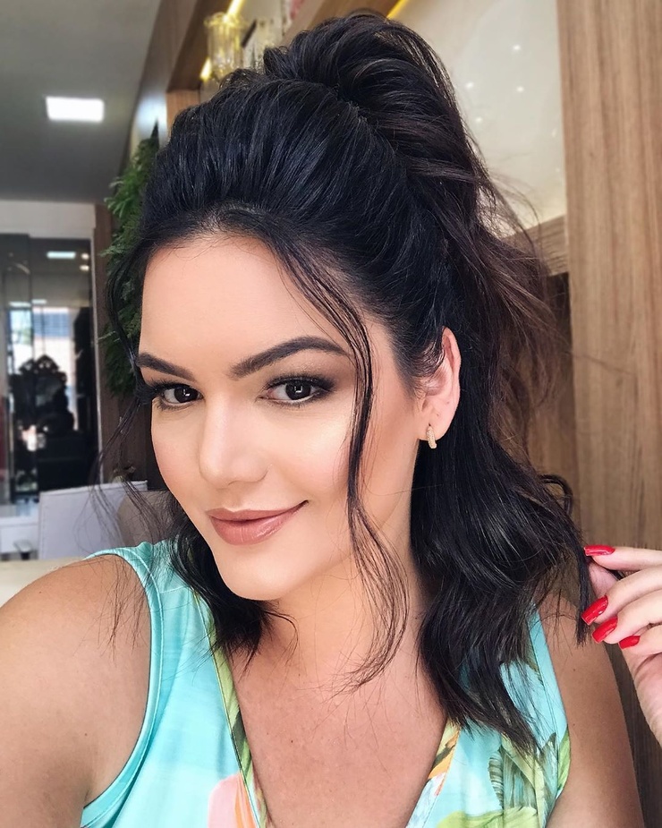 Image of Cleo Fernandes