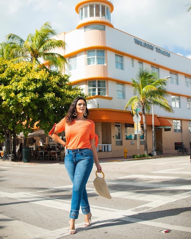 Picture of Cleo Fernandes