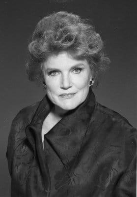 Pippa Scott