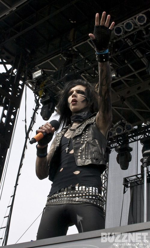 Andy Sixx picture