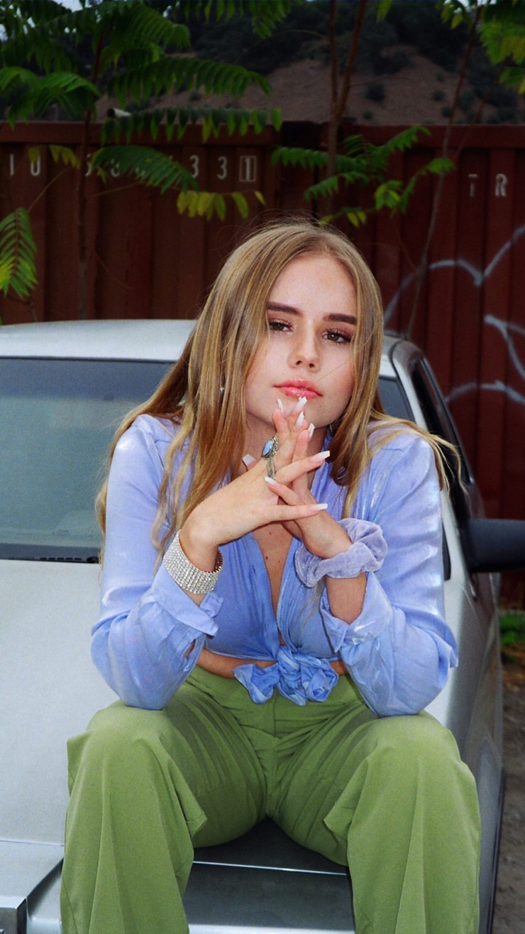 Picture of Lexee Smith