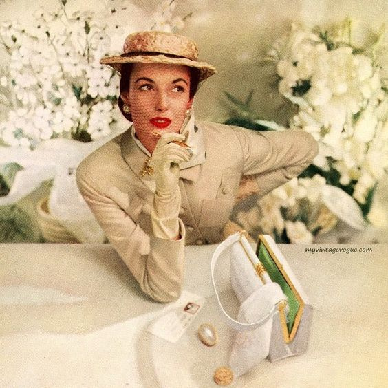 Picture of Elise Daniels