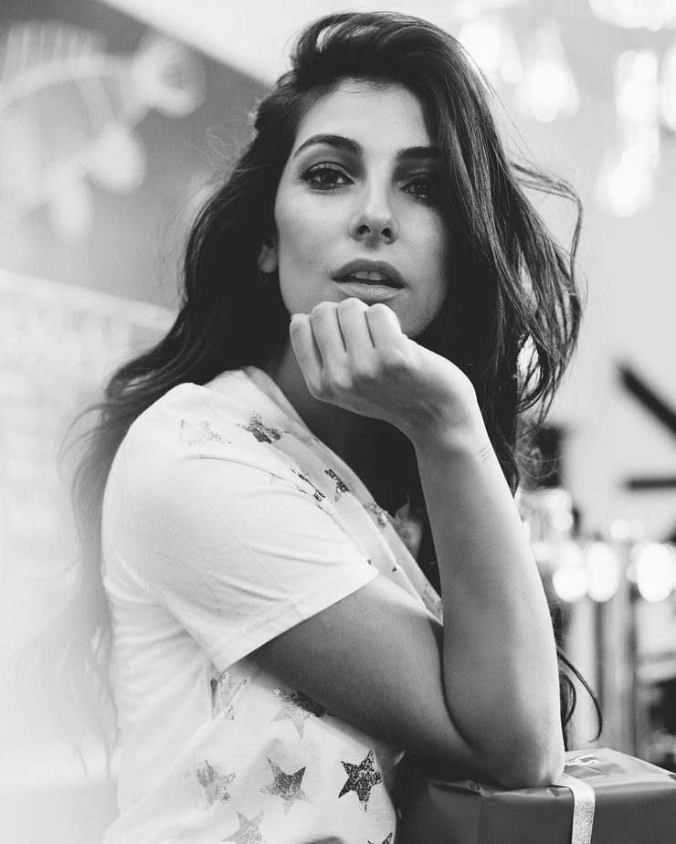 Picture of Anna Nooshin