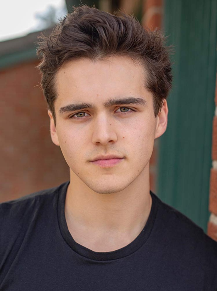 Charlie Gillespie picture