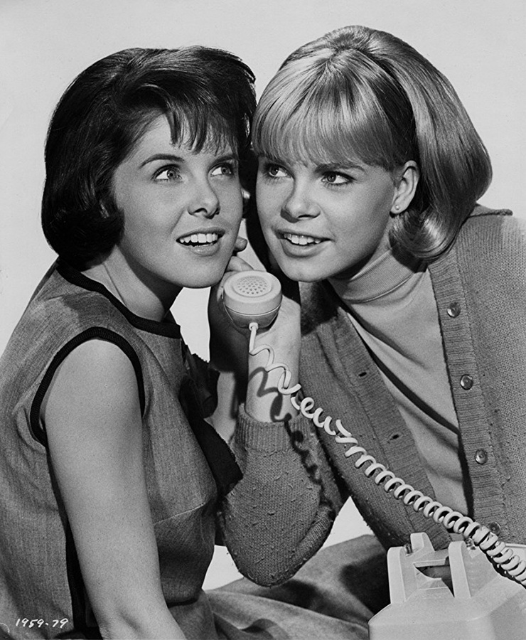 Andi Garrett, Sara Lane