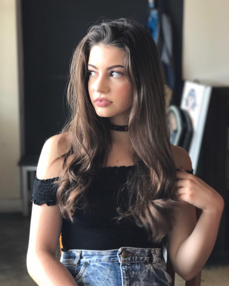 Keara Graves picture