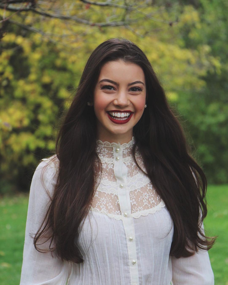 Picture of Keara Graves