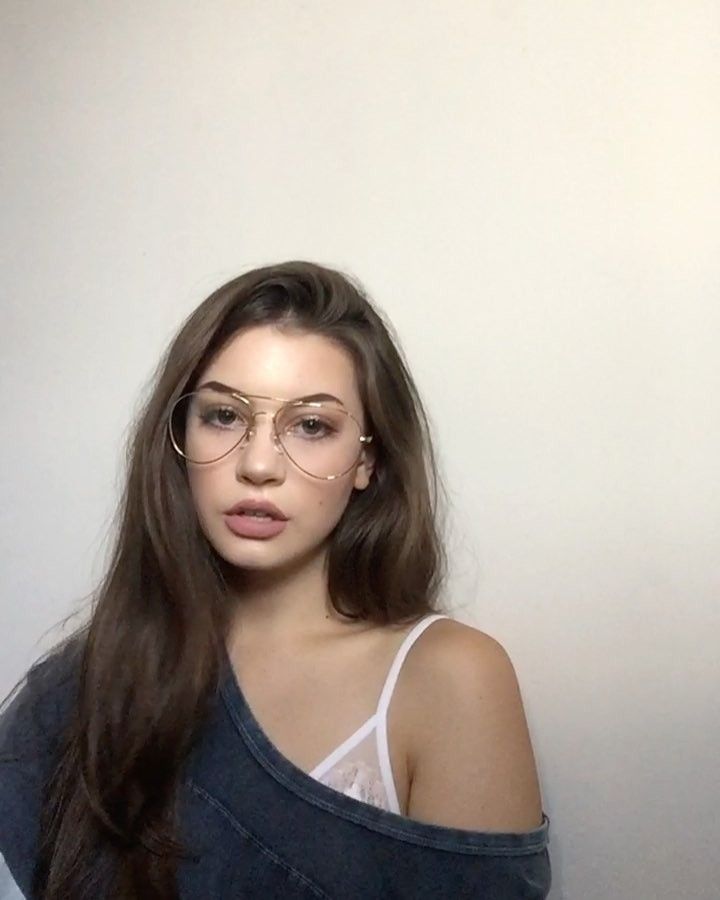 Picture of Keara Graves