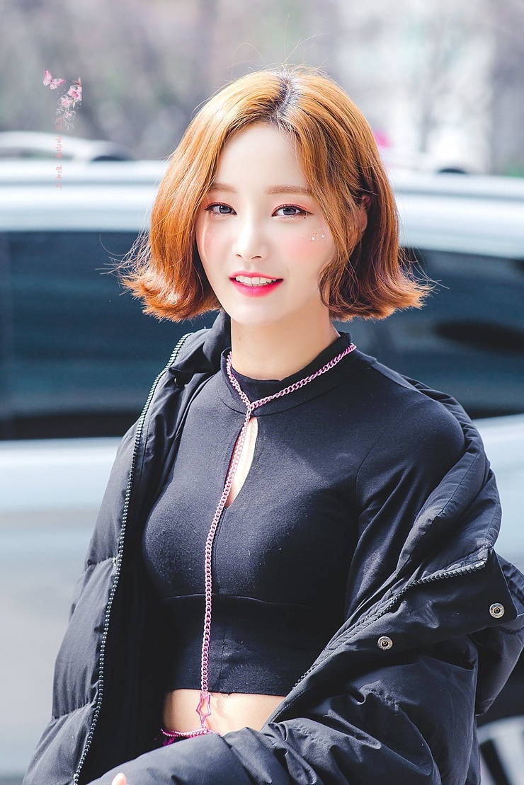 Picture of Yeonwoo