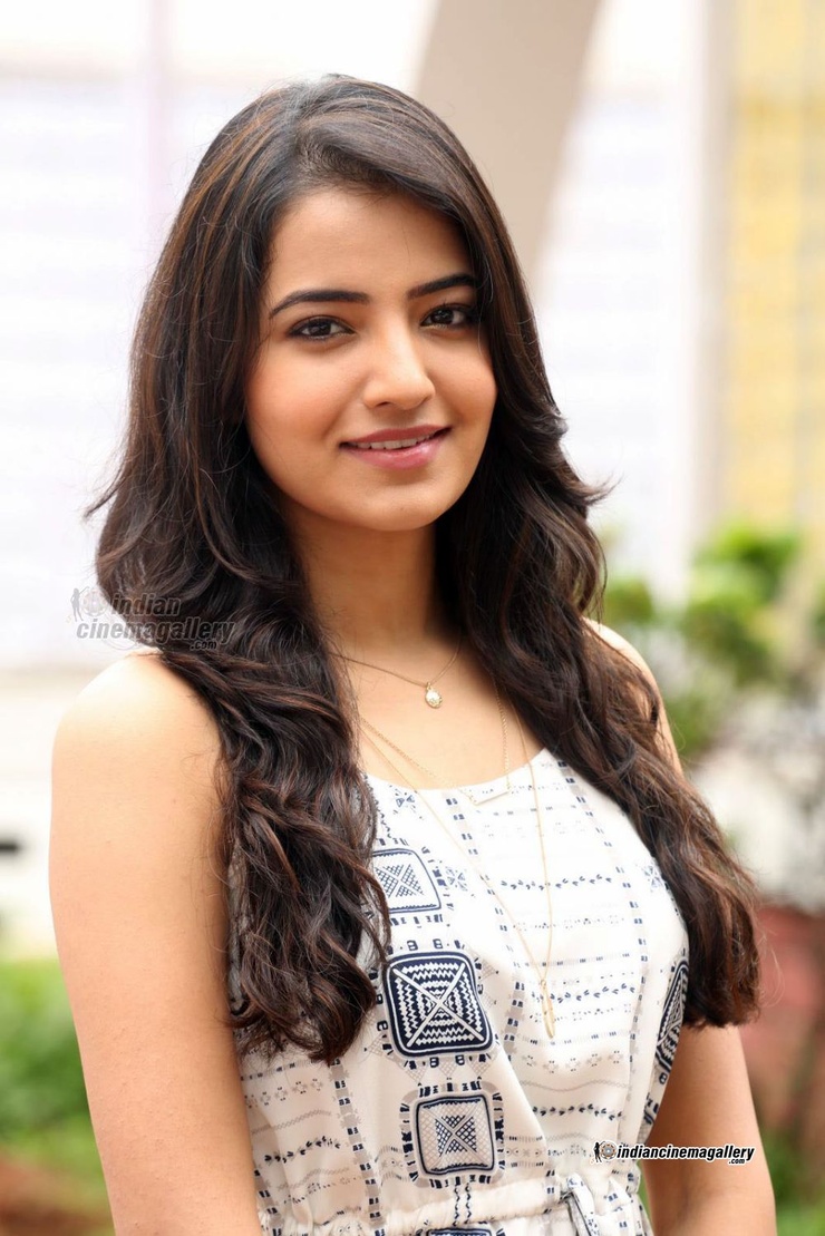 Picture of Rukshar Dhillon