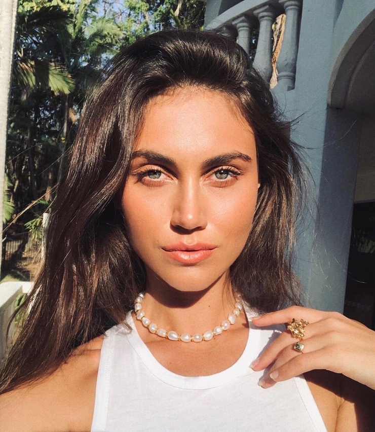 Picture of Stephanie Rayner