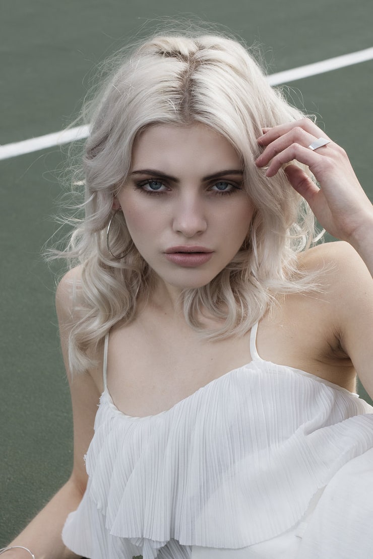 Neve Caffrey picture