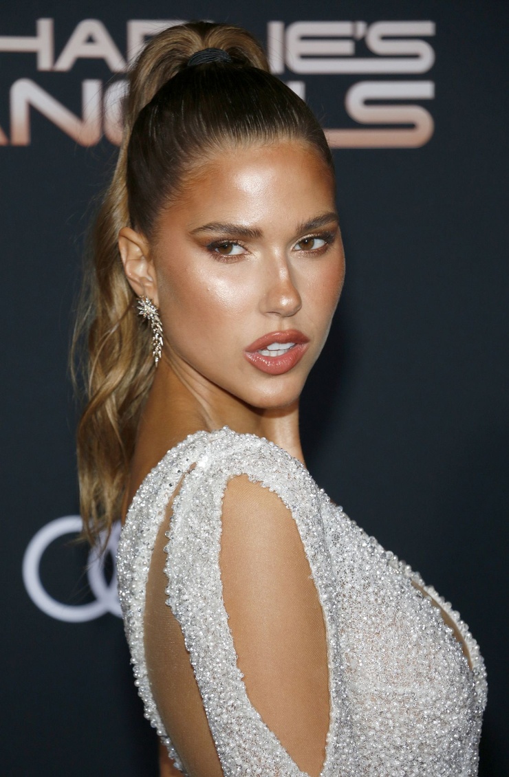 Picture of Kara Del Toro