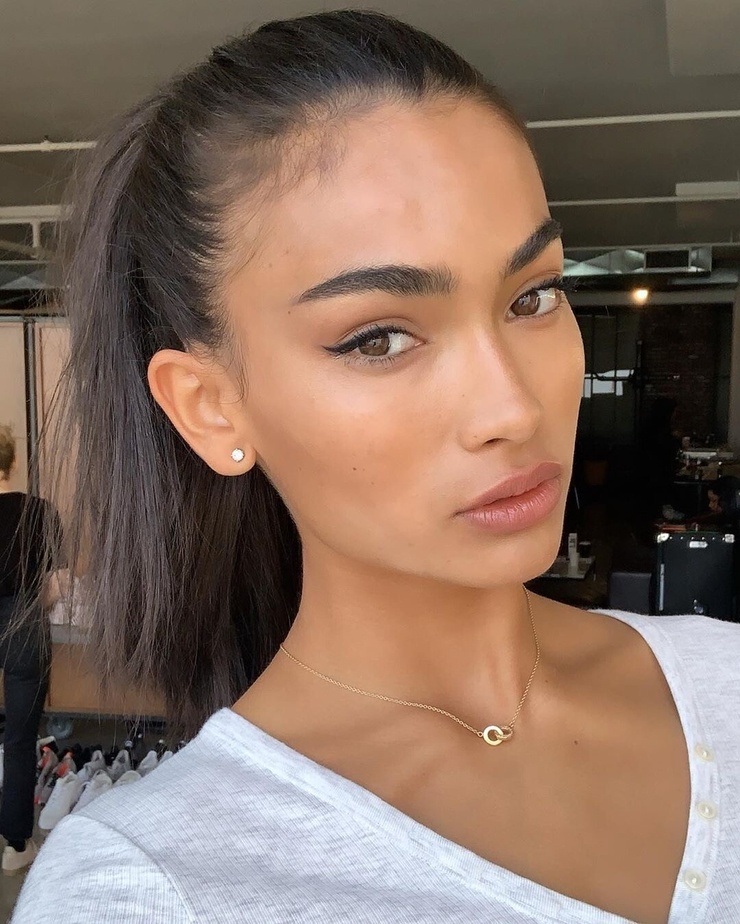 Image of Kelly Gale
