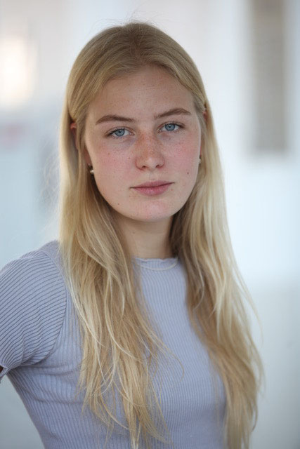 Picture of Elena Schiller