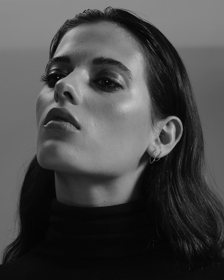 Picture of taya brooks