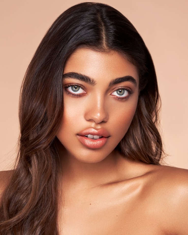 Picture of Isabella Derrick